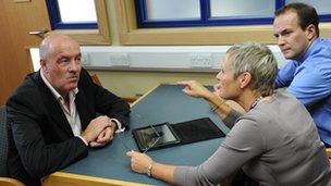 Retired detective becomes TV cop - BBC News