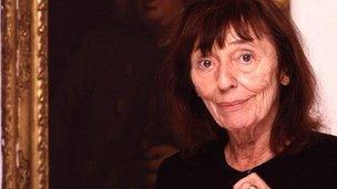 Beryl Bainbridge art to go on show in Liverpool - BBC News