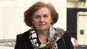 Former judge Heather Perrin is jailed for deception - BBC News