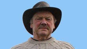 Donald Trump golf opponent Michael Forbes wins 'Top Scot' award - BBC News