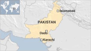 Pakistani mob beats to death Muslim accused of blasphemy - BBC News
