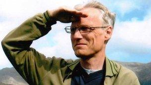 Peter Henley: Body found in hunt for holidaymaker - BBC News