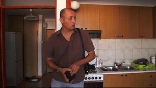 Sean Vatcher recalls Bosnia death of Collette Webster - BBC News