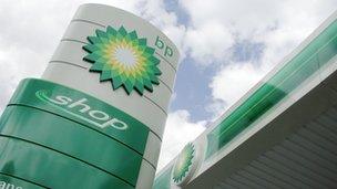 BP tanker drivers at Grangemouth begin three-day strike - BBC News