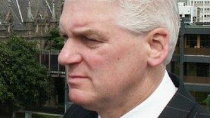 Middlesbrough mayor Ray 'Robocop' Mallon to stand down in 2015 - BBC News