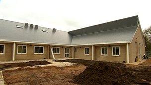 Bradgate mental health unit gets new £5m ward - BBC News