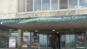 Aberystwyth Arts Centre director Alan Hewson retires - BBC News
