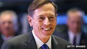 Hollowed out: US Army fights brain drain - BBC News