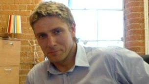 UK Mobility Plus conman Carl Mould admits fraud - BBC News