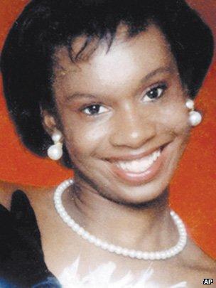 Murder in Mayfield - BBC News