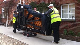 Benjamin Britten's Red House grand piano reinstated - BBC News