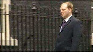 First Capital Connect apology after blind man 'blanked' - BBC News