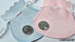 Silver penny for babies sharing royal birthday - BBC News