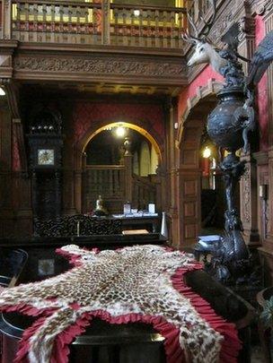 'Time running out' for damaged Kinloch Castle - BBC News