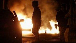 Government 'failed to act' over Manchester and Salford riots - BBC News
