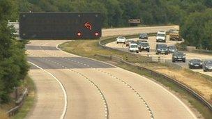 Truck driver bailed over M27 death crash near Southampton - BBC News