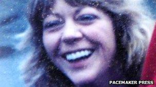 Man held over deaths of three women in Dromore - BBC News