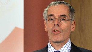 Media on Africa: Your questions to Peter Horrocks - BBC News