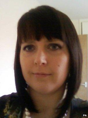 Domestic violence: May orders review of police response - BBC News