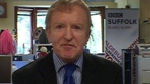 BBC contributor Simon Warr accused of sex offences - BBC News