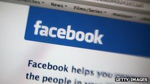Facebook editing function raises concern over misuse - BBC News