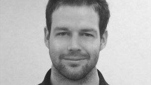 Driver dies in hospital day after crash in Fife - BBC News