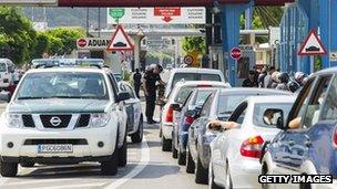 UK protest at Gibraltar diplomatic bag opening - BBC News