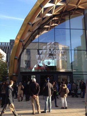 Sheffield's Moor Market opens for business - BBC News