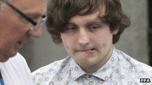 'Jet-set' teenager Reece Scobie admits more cons - BBC News