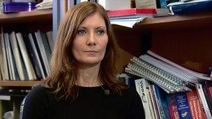 Fingerprinting meningitis with lasers - BBC News