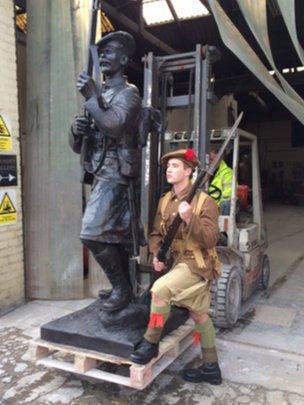 Black Watch statue set for centenary trip to Belgium - BBC News