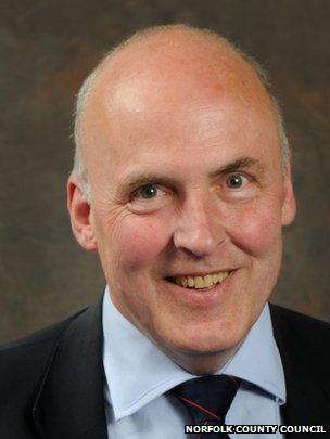 Norfolk County Council Conservatives elect new leader - BBC News