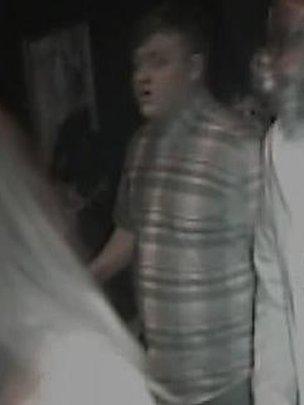 CCTV image released by police over Cowgate attack - BBC News