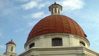 Mengapa sulit melindungi bangunan cagar budaya di Semarang? - BBC News Indonesia
