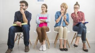 ¿Cuál es la manera más eficiente de hacer que una fila avance? - BBC ...