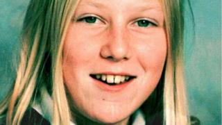 Kate Bushell: Family's plea to solve 25-year-old murder case - BBC News