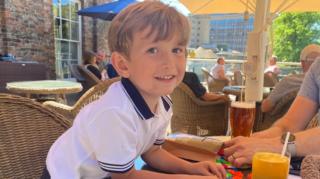 Benedict Blythe: Peterborough pupil's inquest delayed - BBC News