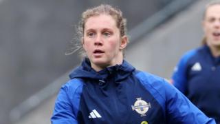 Caragh Hamilton: NI international Hamilton joins Nottingham Forest ...