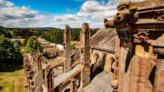 South Scotland makes Lonely Planet top travel list - BBC News