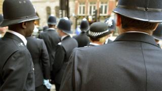 TalkTalk cyber-attack: Website hit by 'significant' breach - BBC News