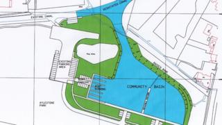 Plans announced to build pool for boats in Hereford park - BBC News