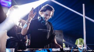 Jamie Roy: Respected DJ and producer dies aged 33 - BBC News