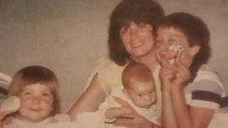 Victor Farrant: Murderer's release rejected days before death - BBC News