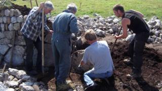 Labyrinth project to show off Cornwall's geological diversity - BBC News