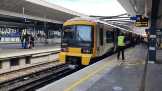 Southeastern's new timetable criticised by council, MP and watchdog - BBC News