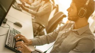 175 new jobs at TUI holiday call centre in Swansea - BBC News