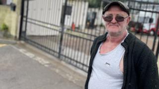 Gateshead stables owner fears for future amid land dispute - BBC News