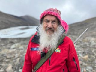 Svalbard: The race to save the fastest-warming place on Earth - BBC News