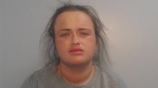 Hyde woman jailed for stabbing boyfriend to death - BBC News