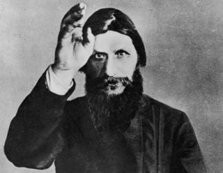 Why do so many Russians turn to psychics? - BBC News